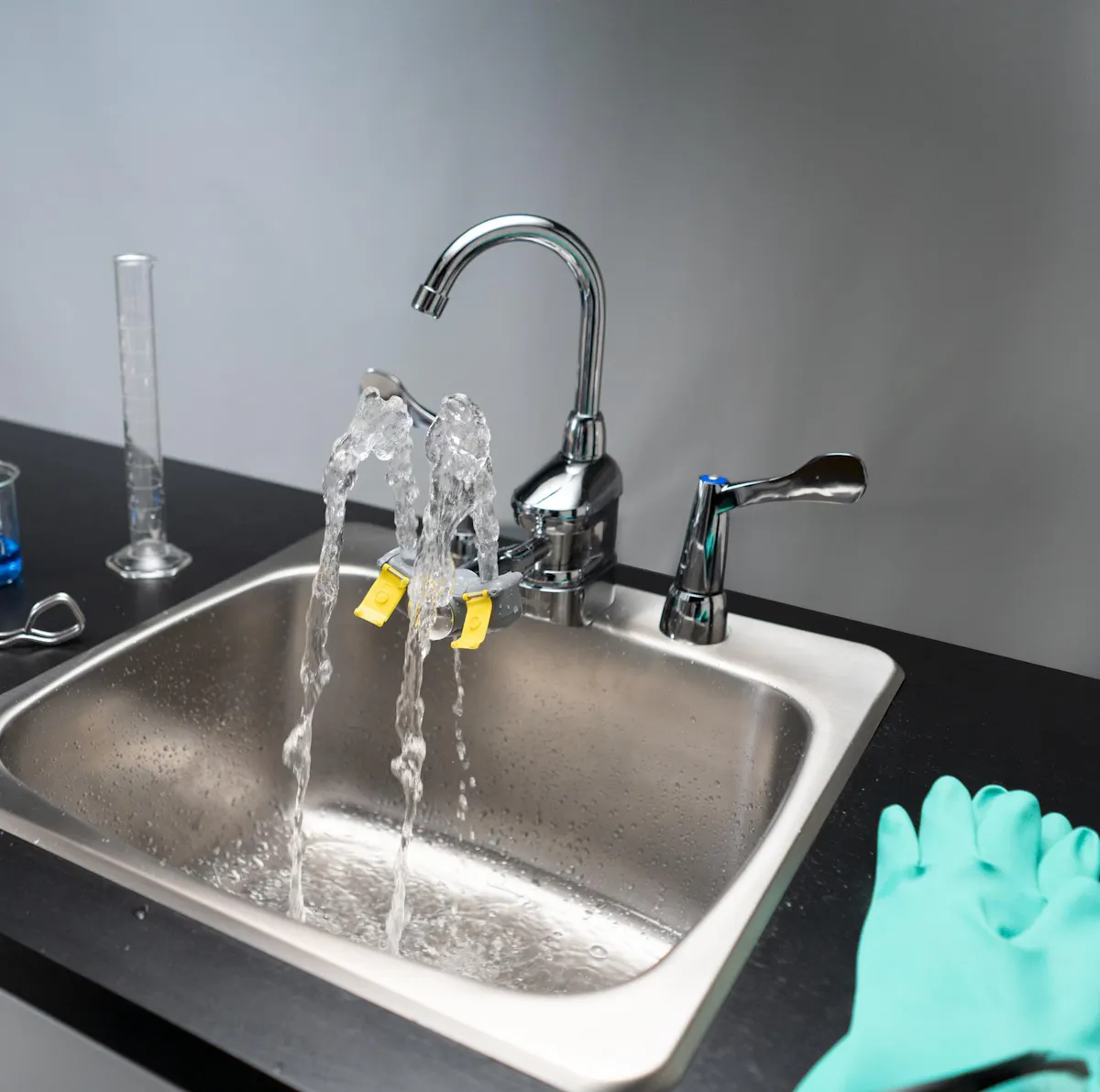 Properly Select Emergency Eyewashes and Safety Showers | Chemical ...